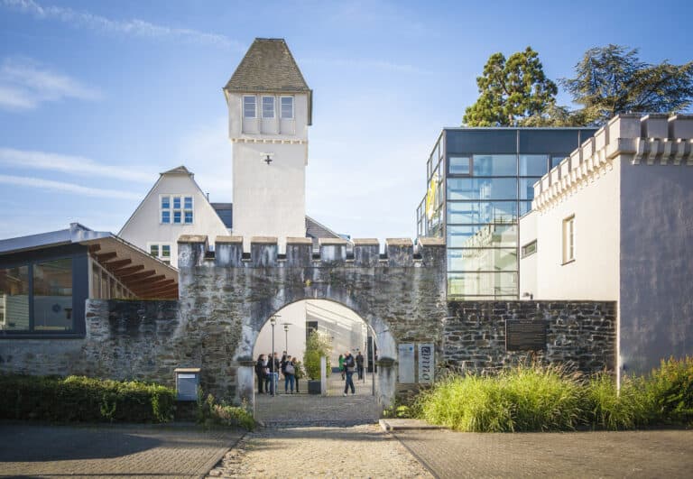 IU International University of Applied Sciences in Germany : Reviews ...